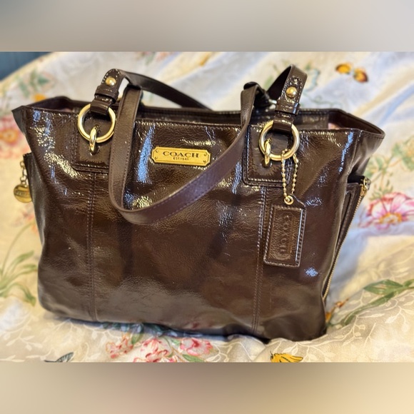 Coach | Bags | Coach F243 Gallery Patent Zipper Pocket Satchel Bag ...